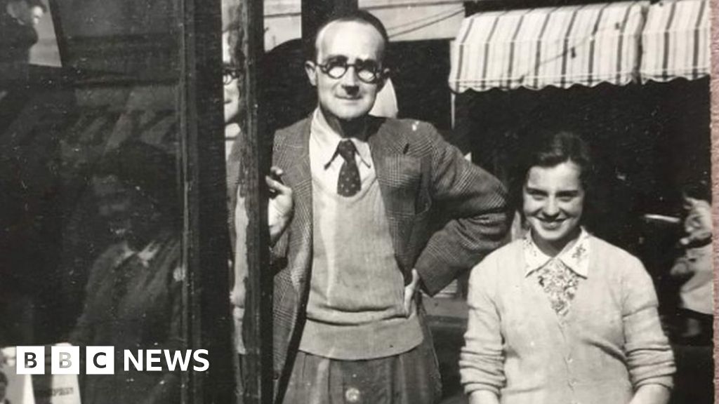Portrush woman, 86, has worked in same pharmacy since 1951 - BBC News