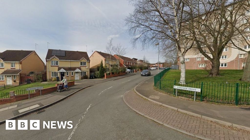 Birmingham: Man injured in group knife attack