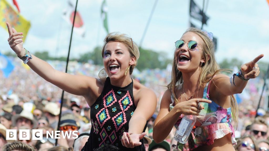 UK festivals: Excitement building after Covid lockdowns - BBC News