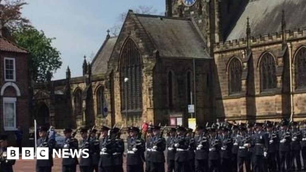 RAF Leeming celebrates 'strong links' with Northallerton - BBC News