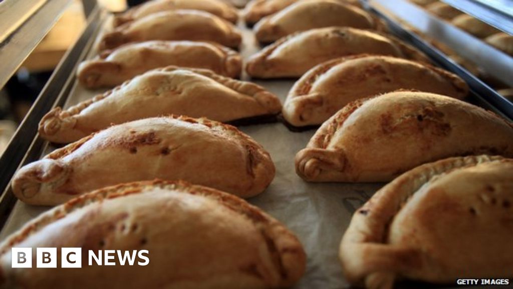 Cornish pasties: Historian questions origin - BBC News
