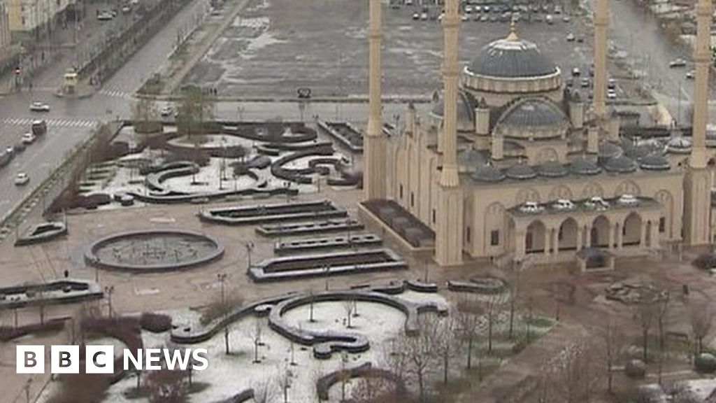 Chechnya's battle against IS extremists - BBC News