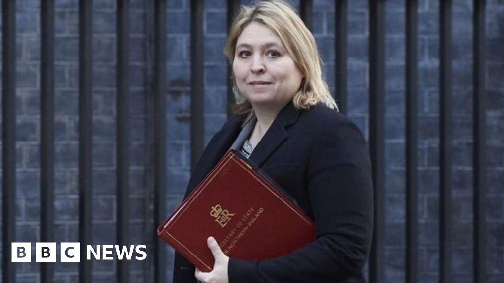 MPs to debate Northern Ireland assembly members' pay - BBC News