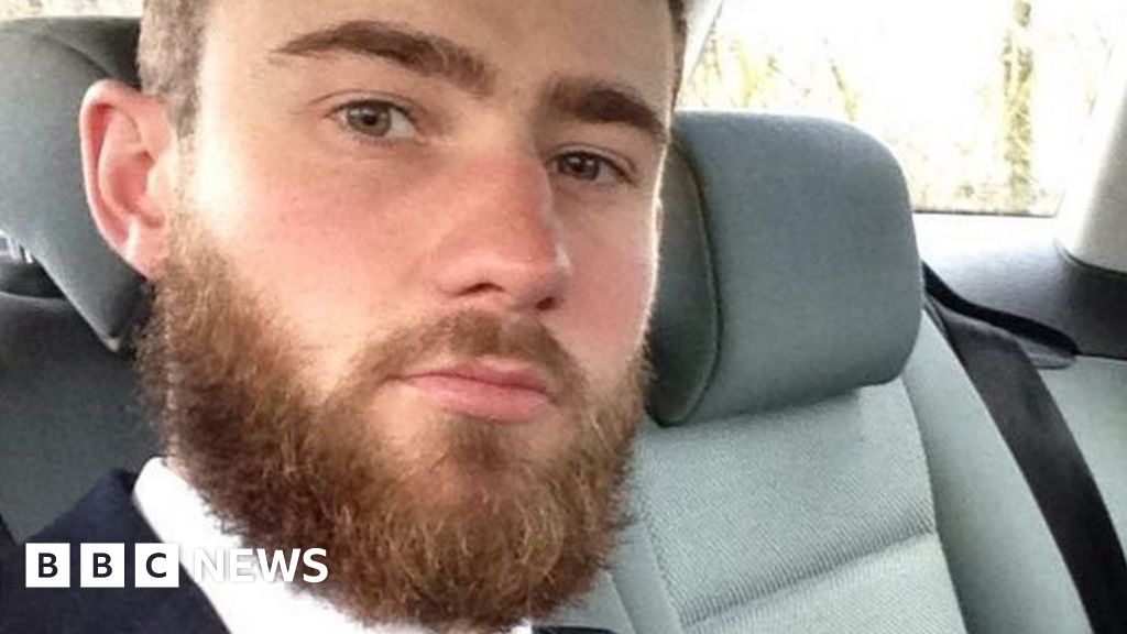 Motorbike crash victim George Howell 'lived in moment' - BBC News