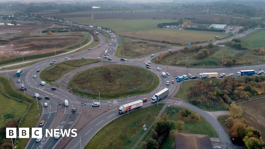 A1: Plans unveiled to spend £1.4bn improving Black Cat roundabout - BBC ...