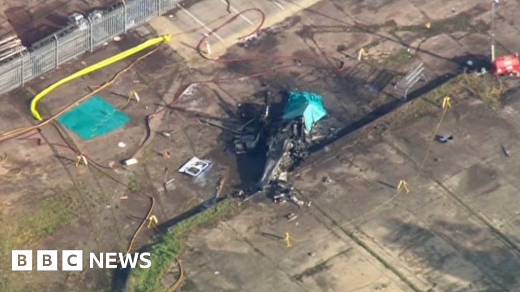 Leicester City helicopter crash: A timeline - BBC News