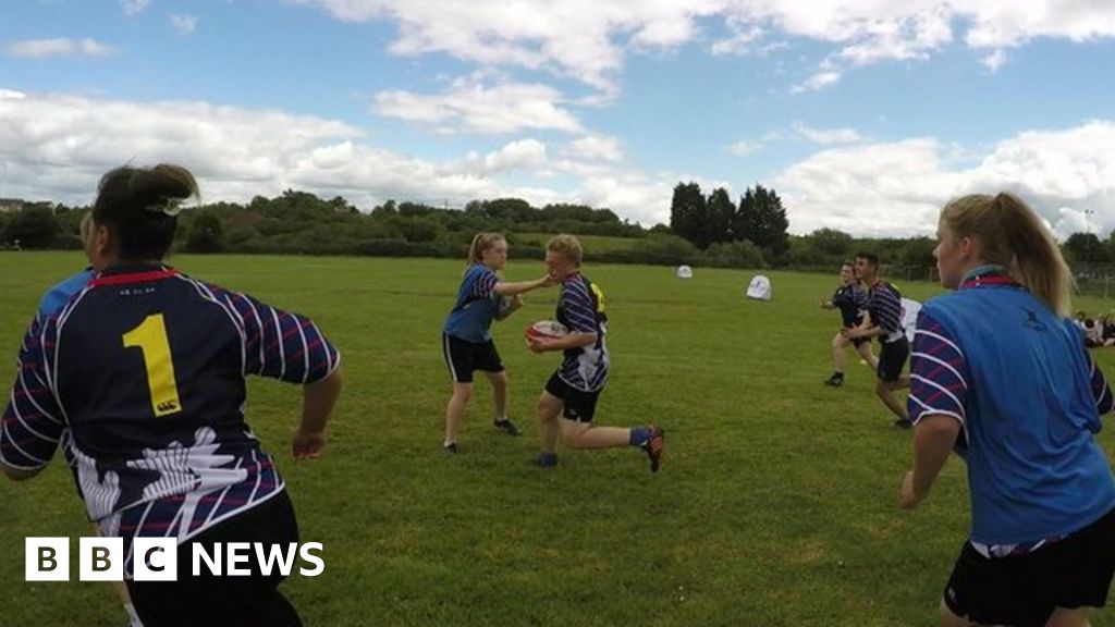 Getting rugby on the curriculum for World Cup - BBC News