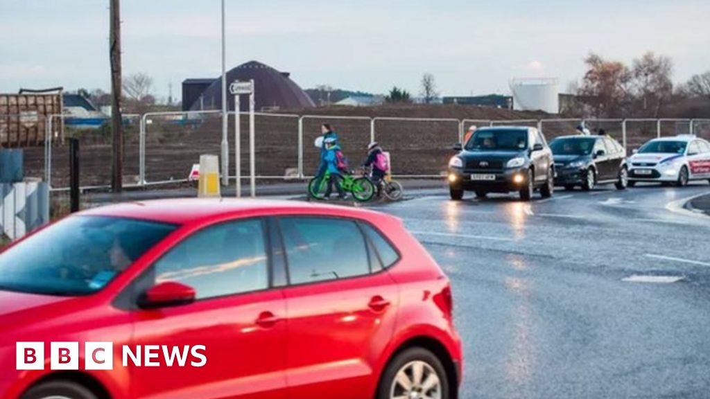 New £30m Elgin transport strategy approved by Moray Council - BBC News