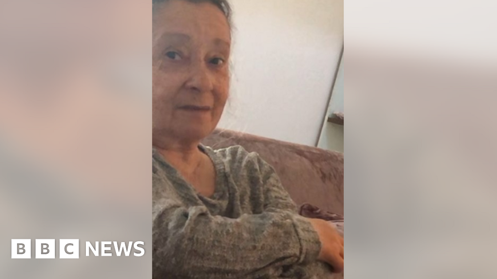 Family 'devastated' by Cardiff bus crash death - BBC News