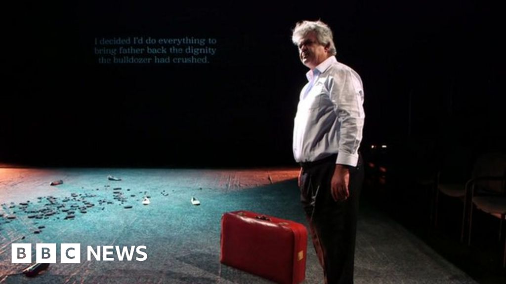 Palestinian doctor turns personal tragedy into dramatic play - BBC News