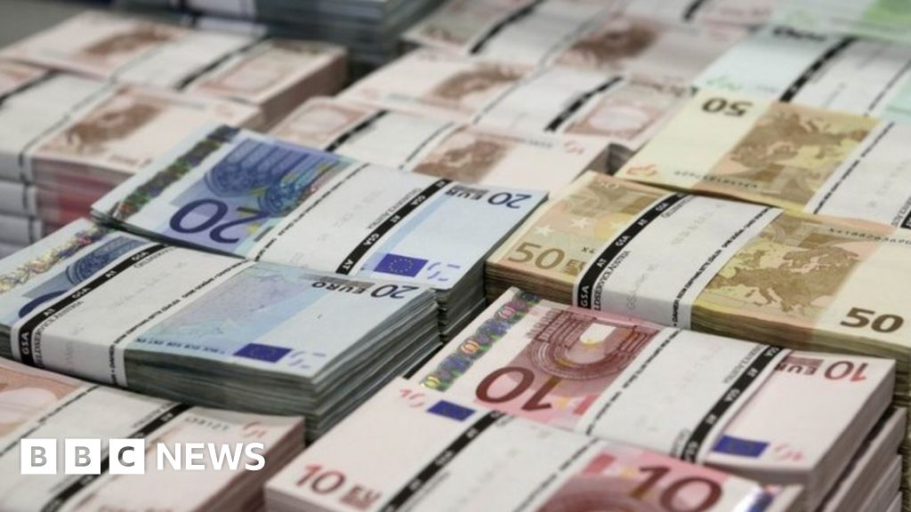 Billion euro cyber-suspect arrested in Spain