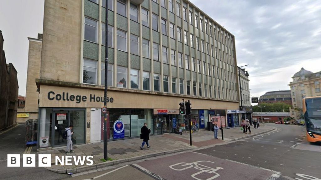 Empty Bristol office block could be turned into apartments - BBC News