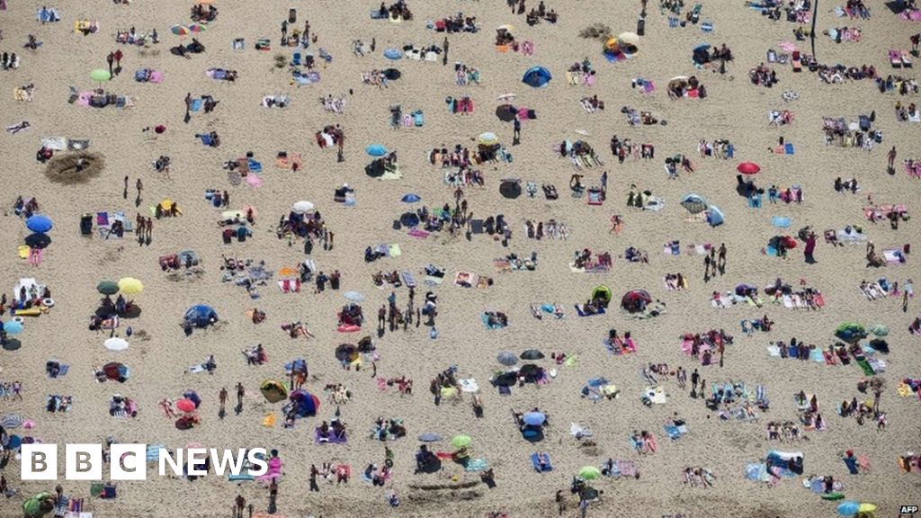 Term-time holiday: What are the rules? - BBC News