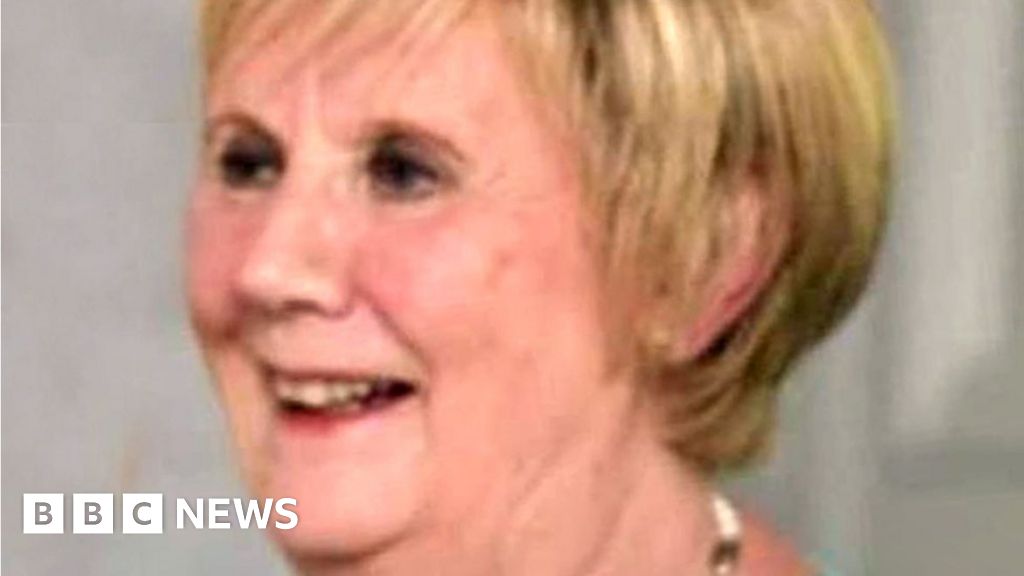 Alan Gingles, 34, jailed for killing 82-year-old grandmother - BBC News