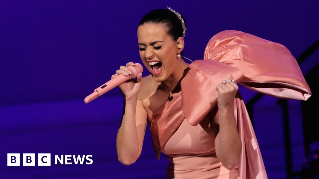 Katy Perry's victory over two nuns in battle to buy an LA convent - BBC ...