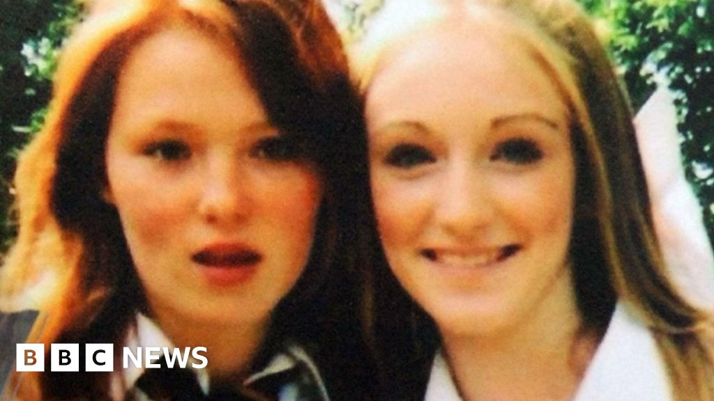 Safety failure at Elsenham rail deaths crossing 10 years on - BBC News