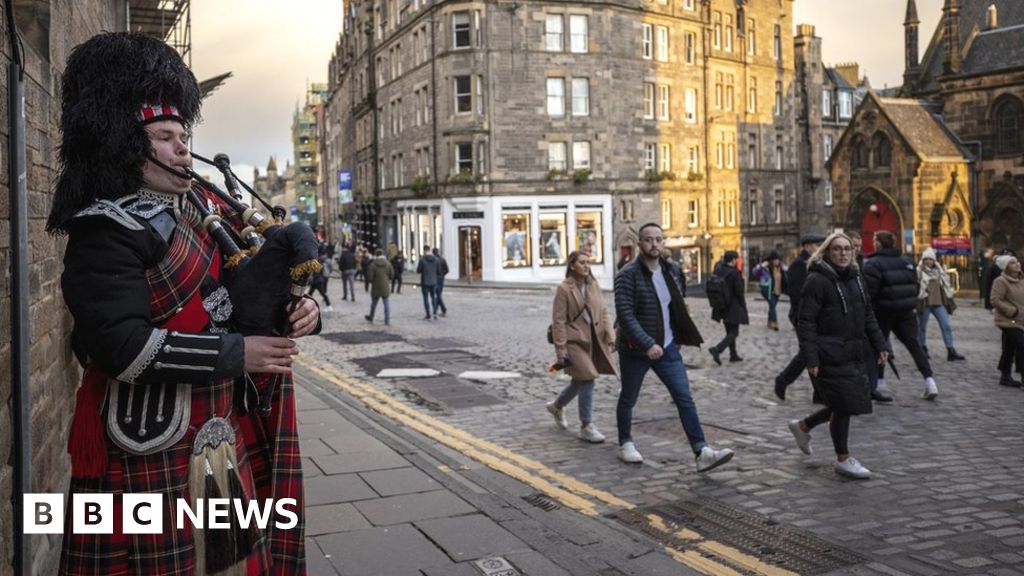 Edinburgh's short-term lets control plan approved by ministers - BBC News