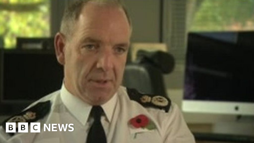 Gordon Anglesea: Police chief "understands" cover-up fears - BBC News
