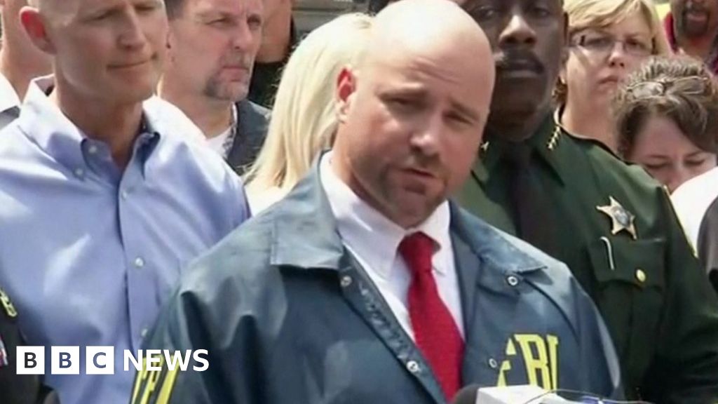 FBI first became aware of Orlando shooter in 2013 - BBC News