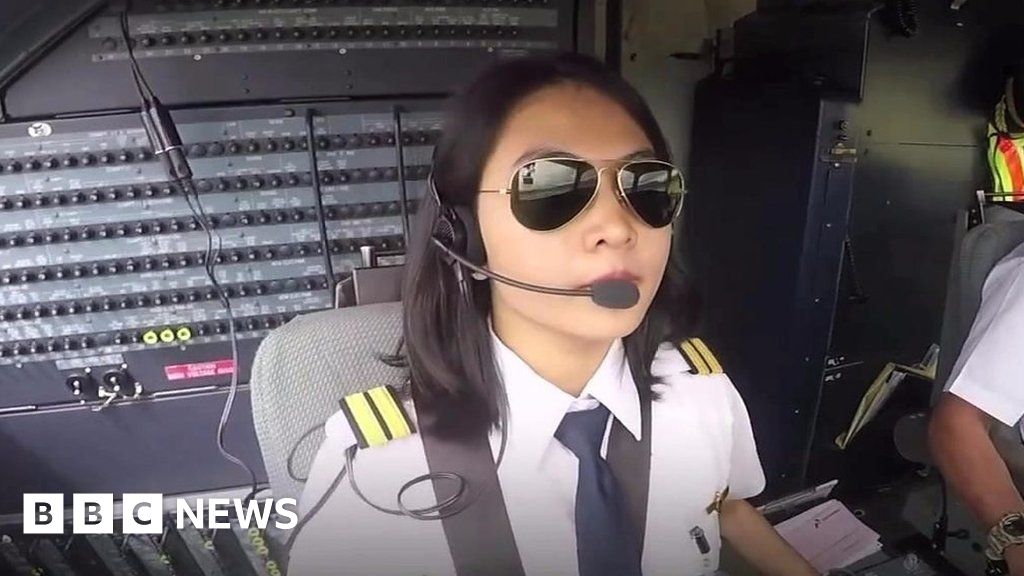 Defying tradition to become a pilot in Indonesia - BBC News