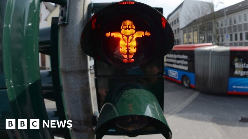 German city installs Karl Marx traffic lights