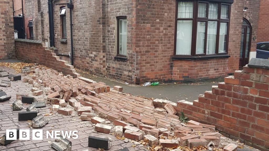 Nottingham students warned over 'atrocious' parties