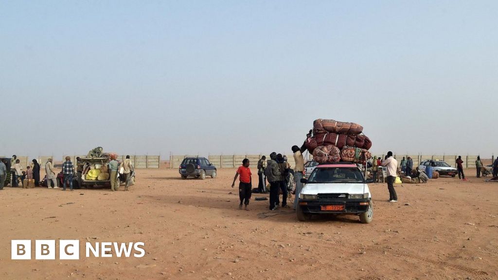 Niger says 34 migrants found dead in Sahara Desert - BBC News