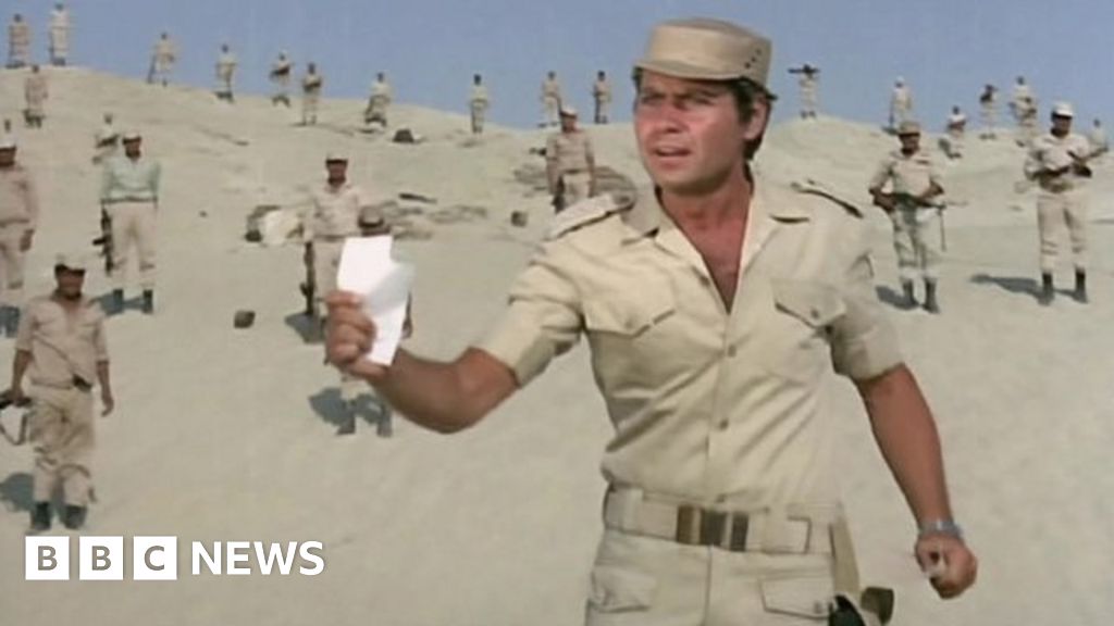 Egypt clip: The bullet is still in my pocket - BBC News