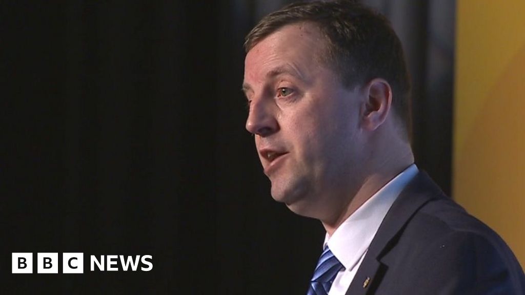 Plaid Cymru response to Jonathan Edwards' assault caution 'too slow'