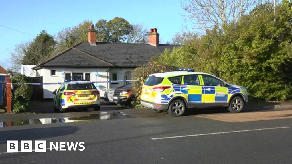 Nuneaton disturbance: Boys held on suspicion of attempted murder