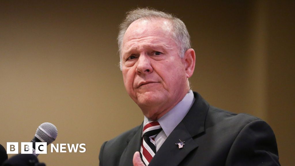Roy Moore: Woman claims US Senate candidate 'tried to rape me' - BBC News