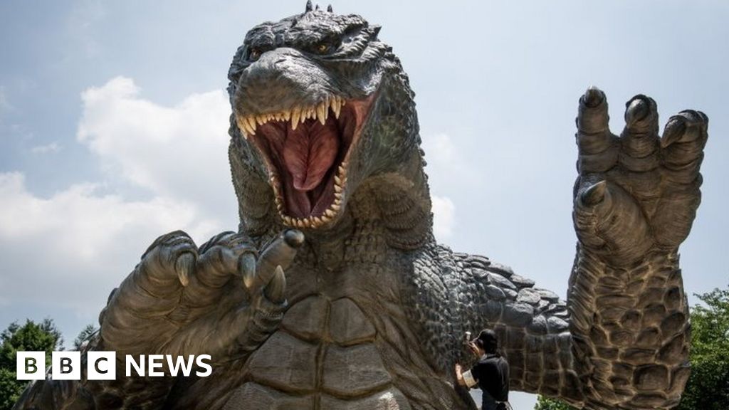 Original Godzilla suit actor Haruo Nakajima dies - BBC News