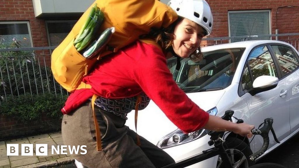 HGV driver admits his careless driving killed Glasgow cyclist - BBC News