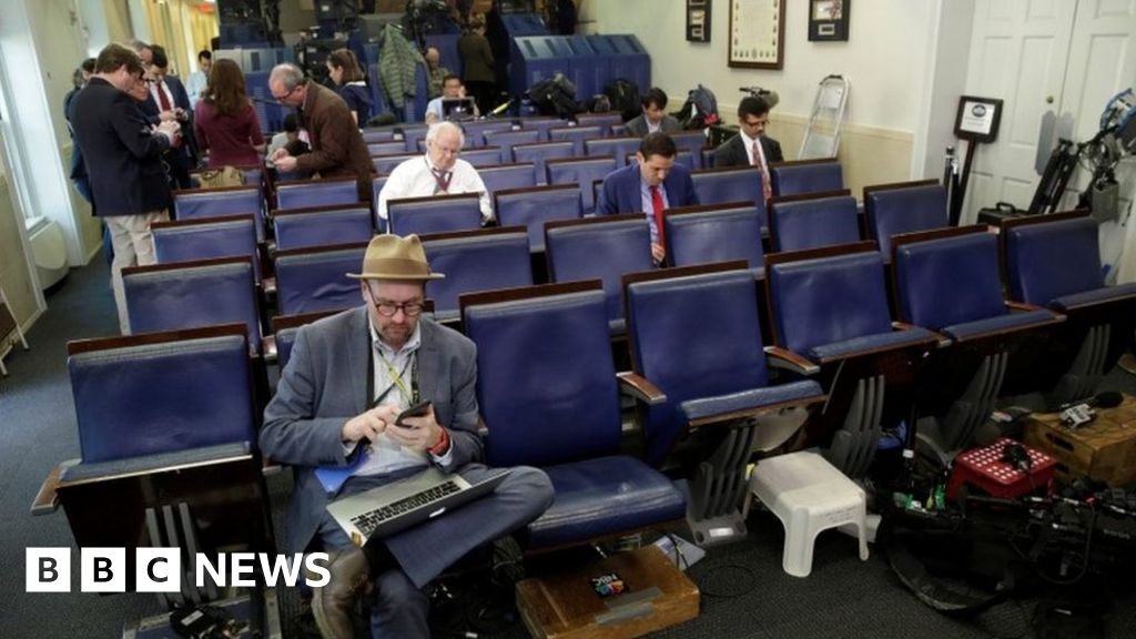 White House briefing bar: Media groups condemn exclusion - BBC News