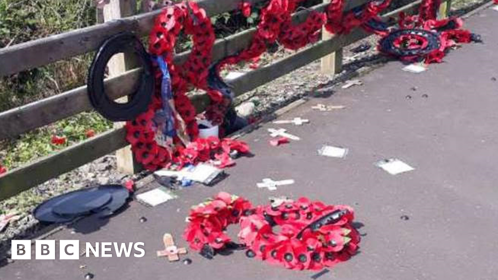 Attack on Narrow Water soldiers memorial near Warrenpoint