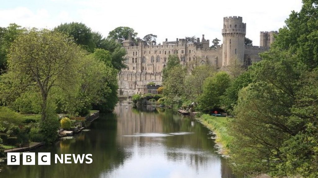 Queen's Platinum Jubilee: Warwick bids for city status - BBC News