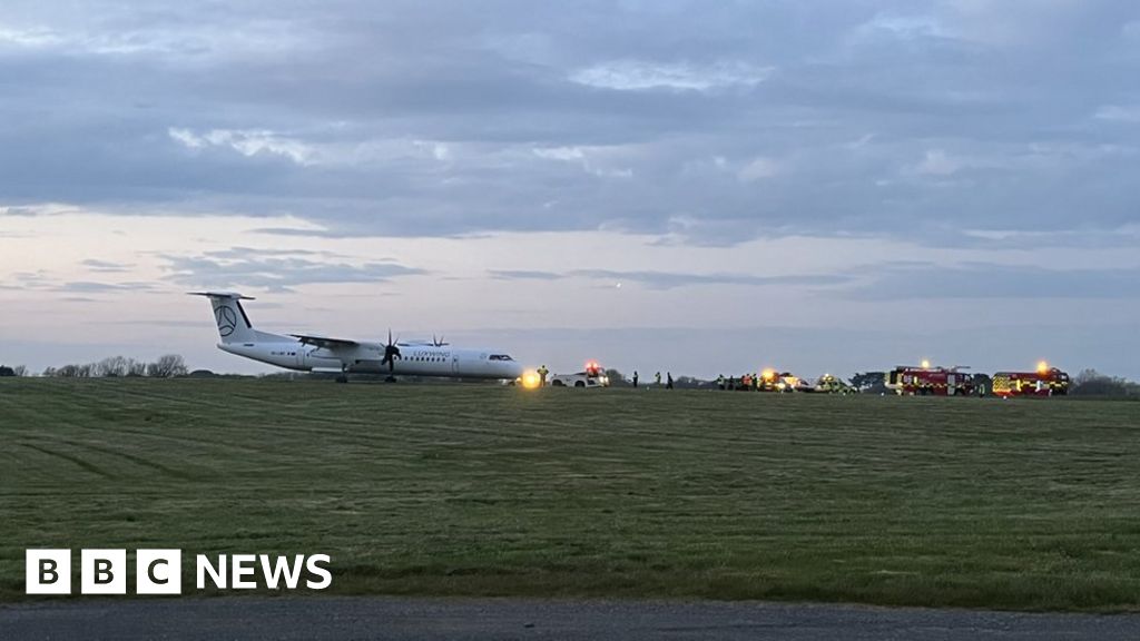 Emergency declared at Guernsey Airport as plane 'leaves the runway ...
