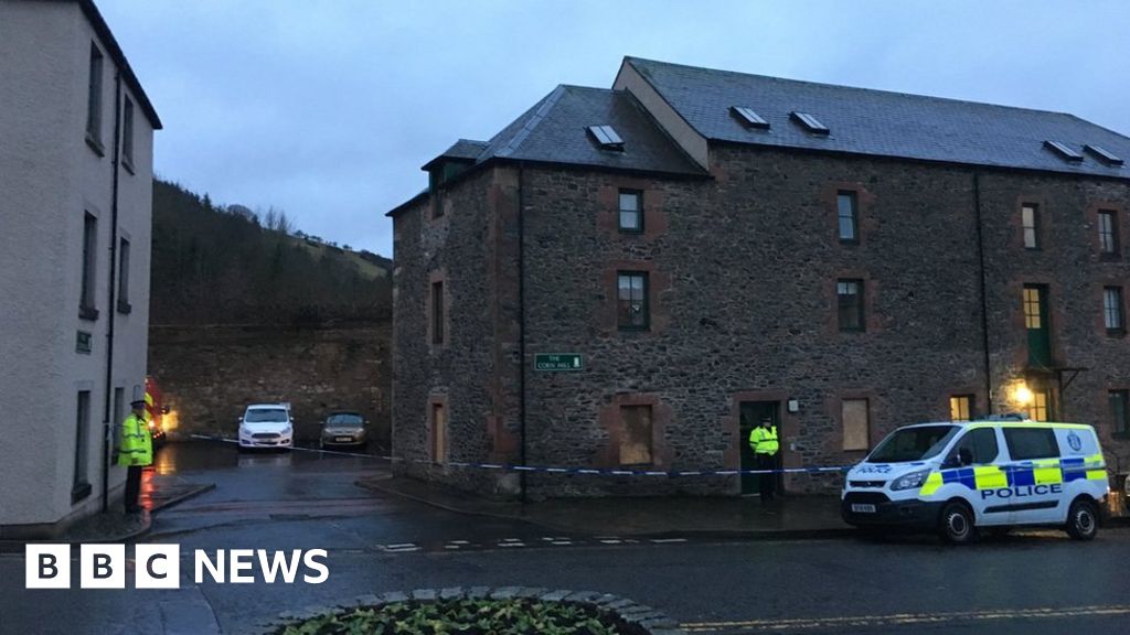 Dumfries and Hawick fatal house fires 'not suspicious' - BBC News
