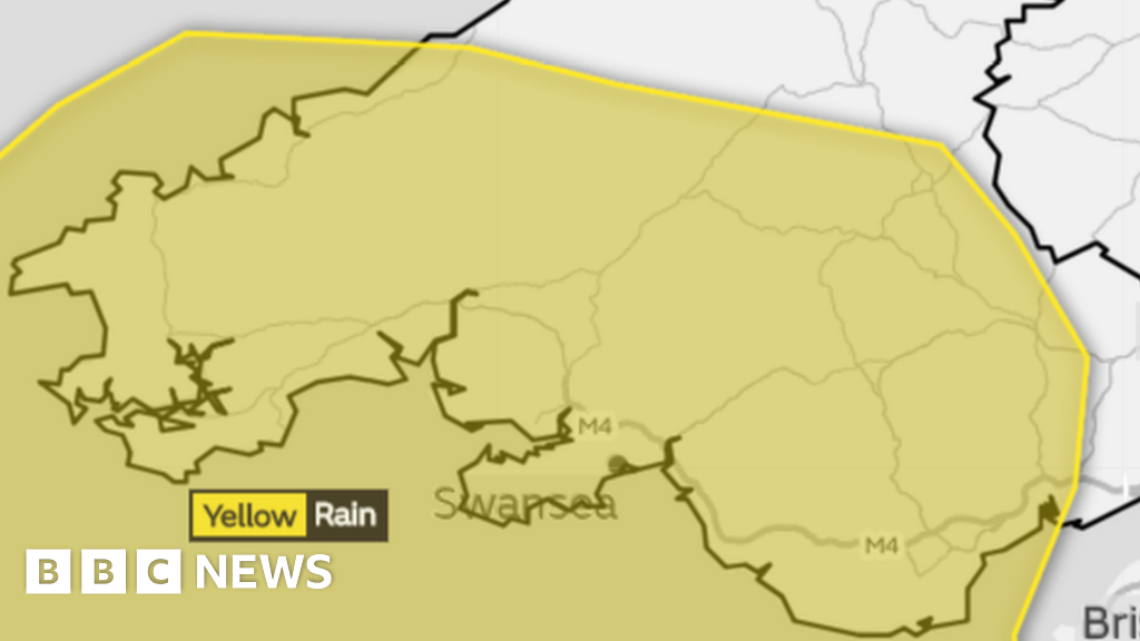 Heavy rain and strong winds warnings for southern Wales - BBC News