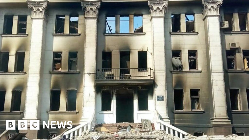 Ukraine War: Scenes from inside Mariupol's bombed theatre - BBC News