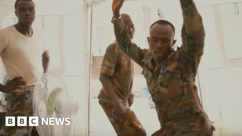 Saying 'Bye Bye' to Ebola in Sierra Leone with a happy song - BBC News