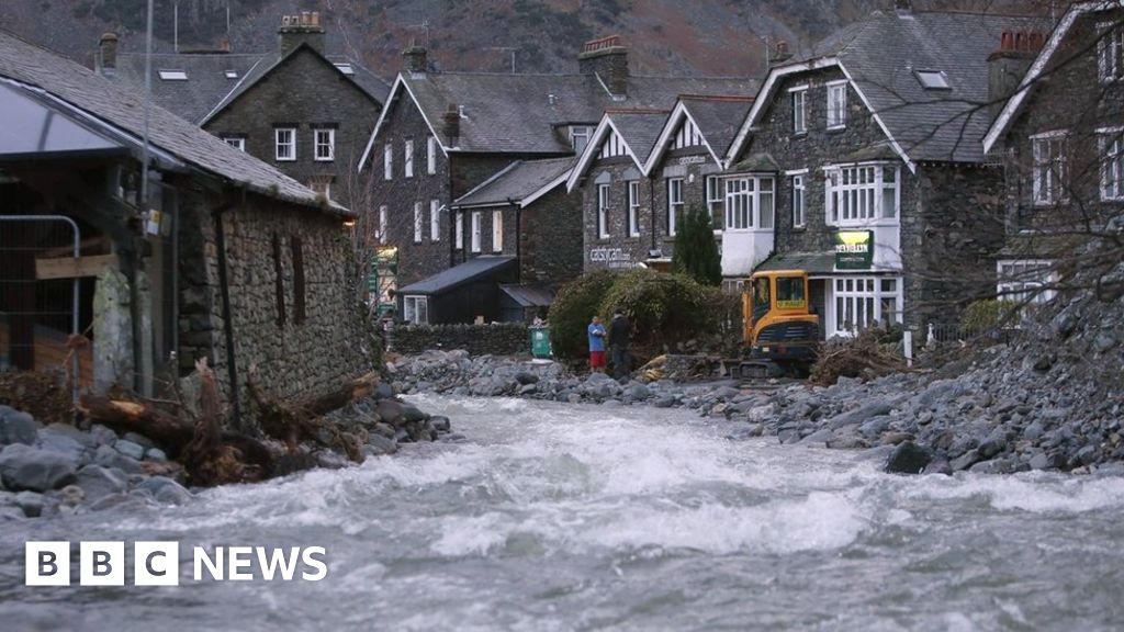 Storm Desmond: Cumbria flooding appeal tops £1m - BBC News