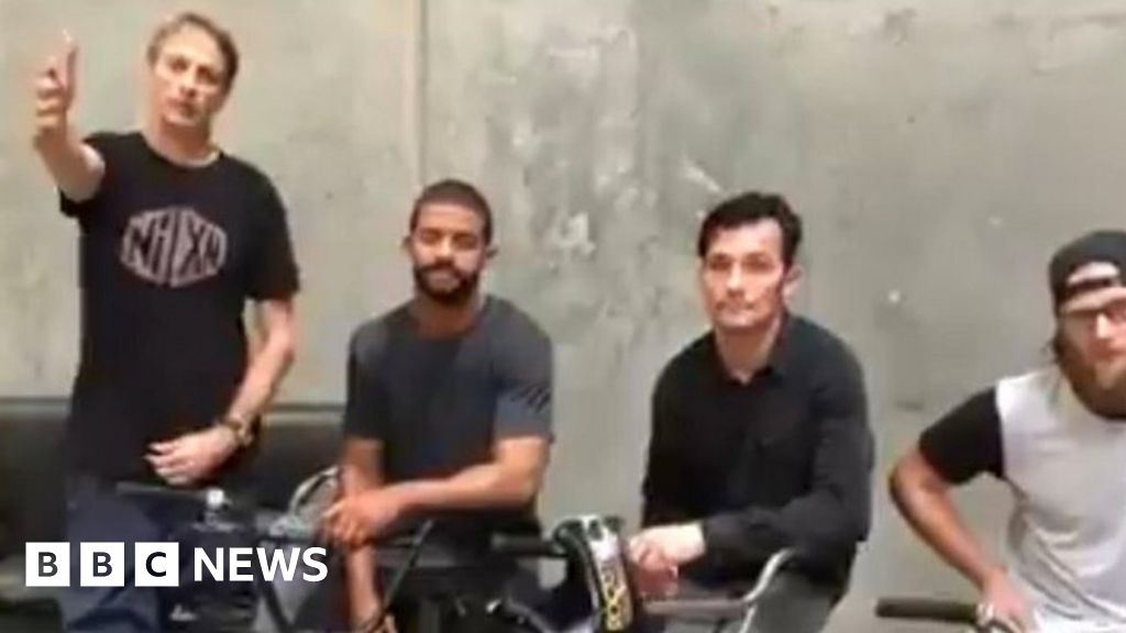 Tony Hawk pays tribute to London teenager - BBC News