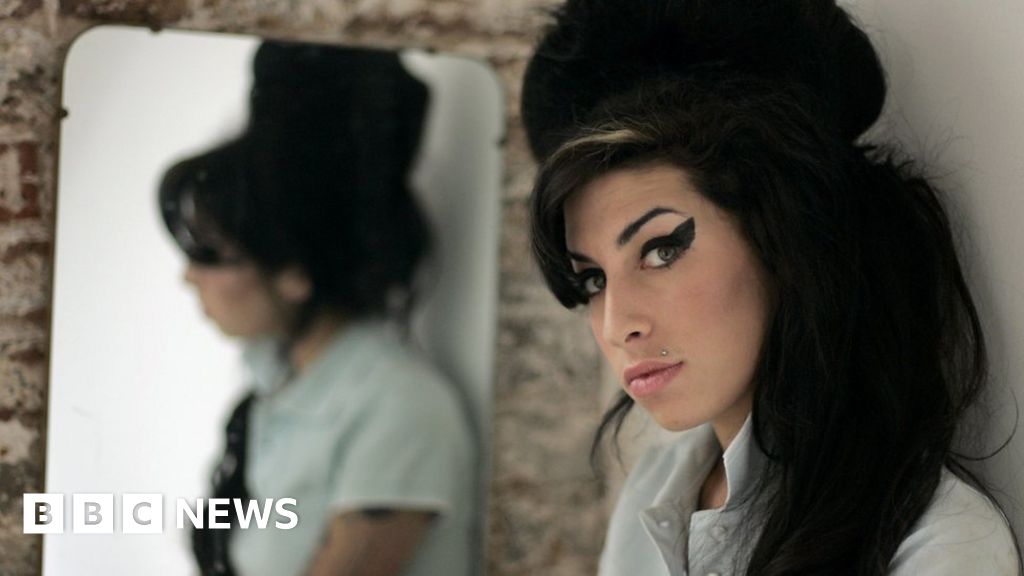 Amy documentary nominated for Producers Guild of America award - BBC News
