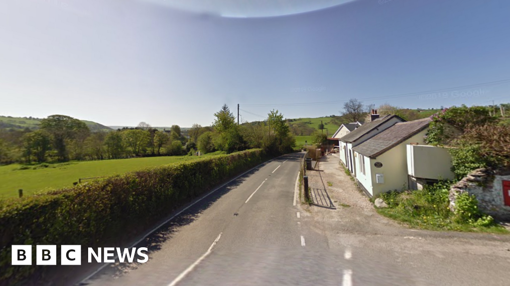 Conwy: Motorcyclist killed in crash with van - BBC News