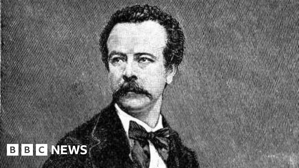 Fashion designer Charles Worth celebrated in home town of Bourne