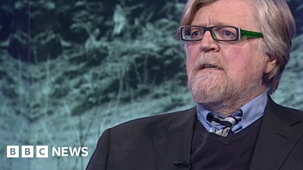 Post-industrial desolation 'leaves people feeling lost' - BBC News