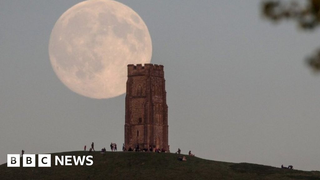 It's a blue moon tonight, here's what that means - BBC News