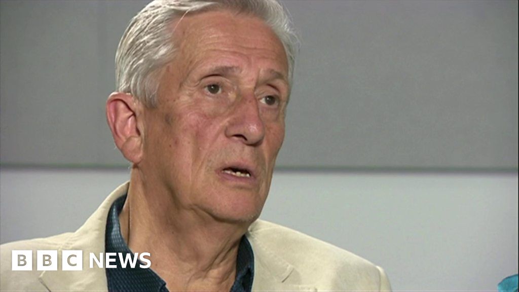 Maids Moreton: Ben Field 'wormed way' into victim's life - BBC News