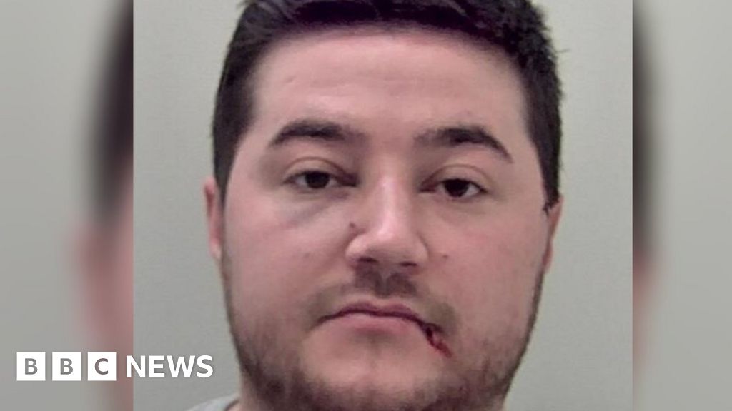 Northfleet murder: Harry Harris jailed for 25 years - BBC News